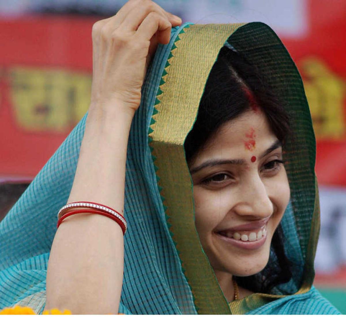 SP candidate Dimple Yadav to file nomination for Mainpuri bypoll on ... SP candidate Dimple Yadav to file nomination for Mainpuri bypoll on ...